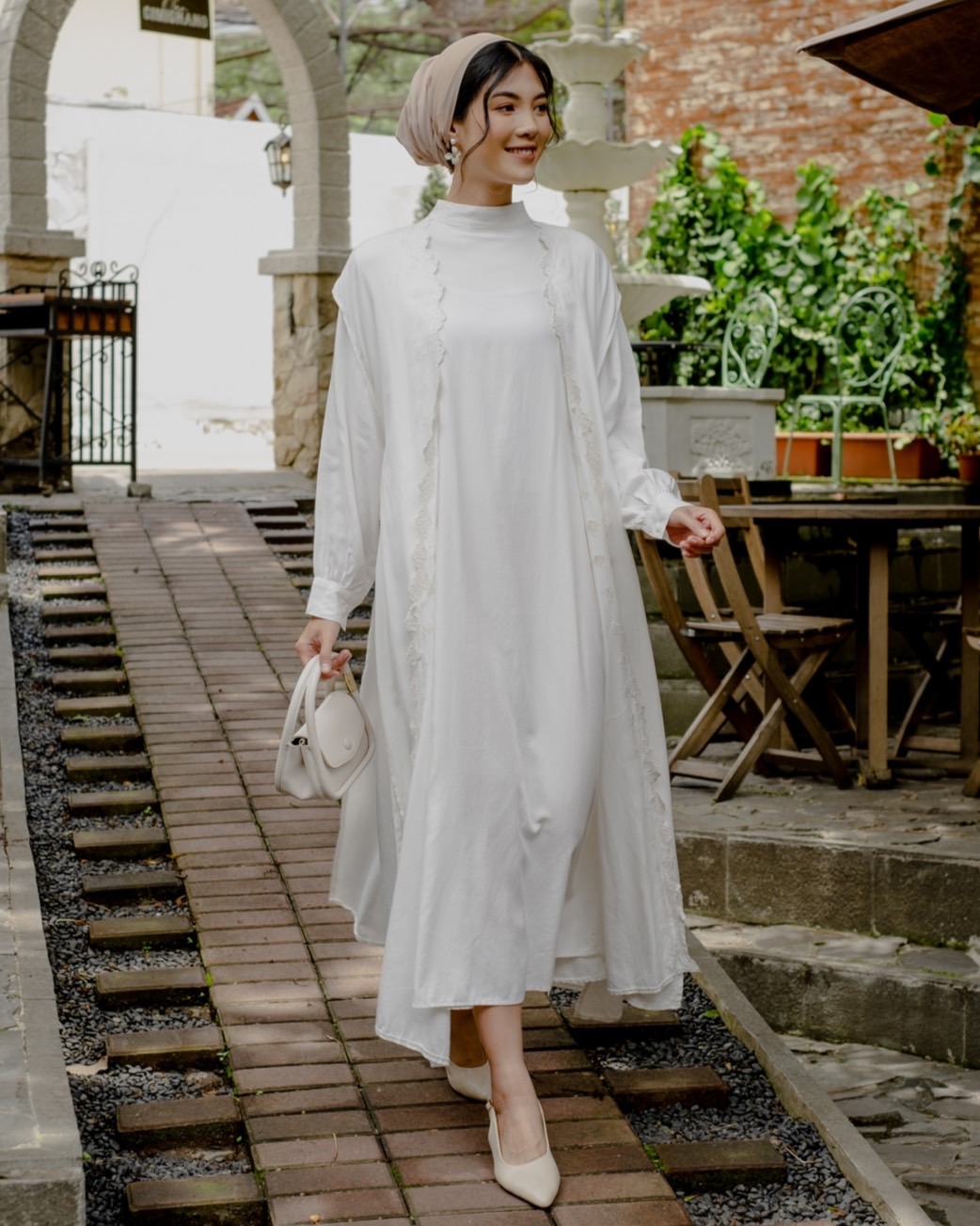 Alegria Maxi Dress Broken White - RUBYLICIOUS