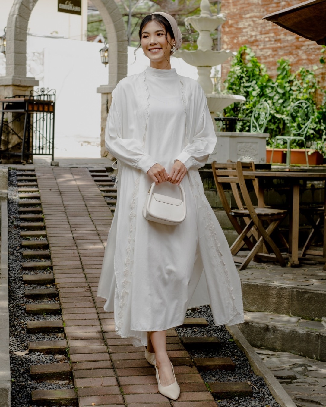 Alegria Maxi Dress Broken White - RUBYLICIOUS