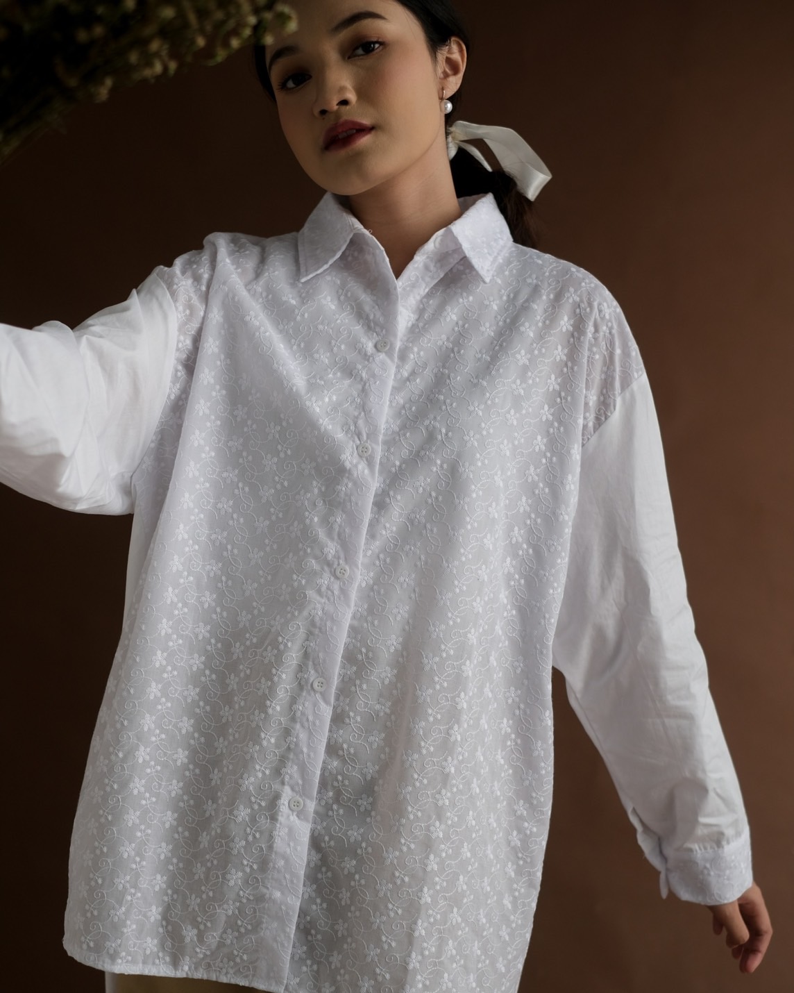 Camila Shirt Kode 19505 Broken White - RUBYLICIOUS