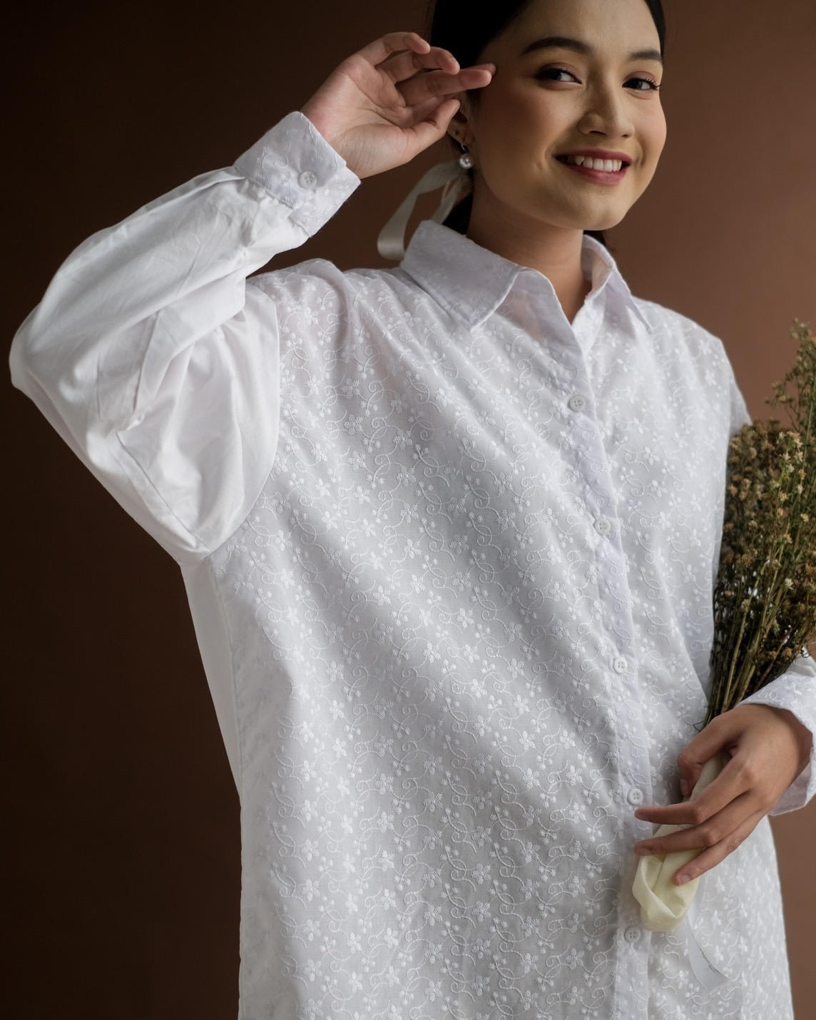 Camila Shirt Kode 19505 Broken White - RUBYLICIOUS