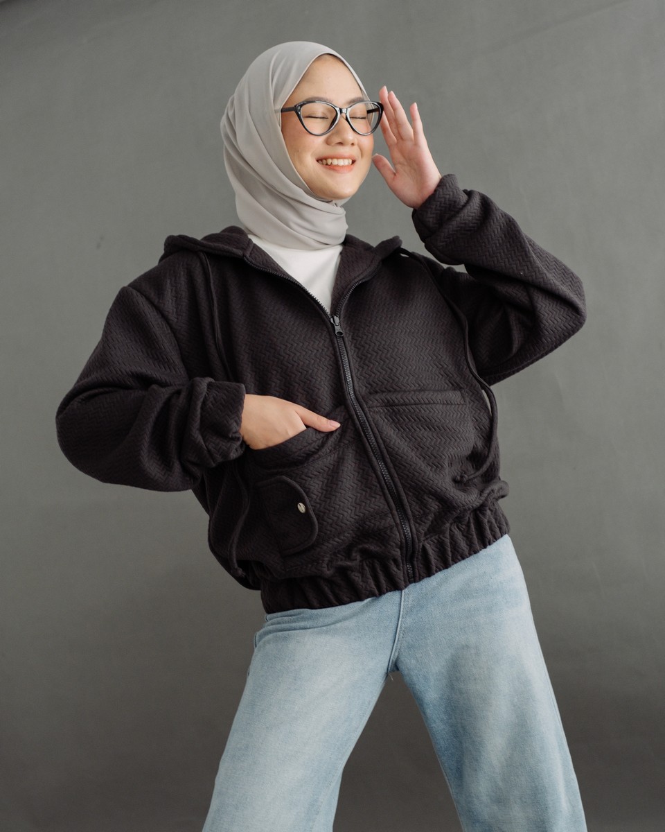 Dhira Jacket Black - RUBYLICIOUS