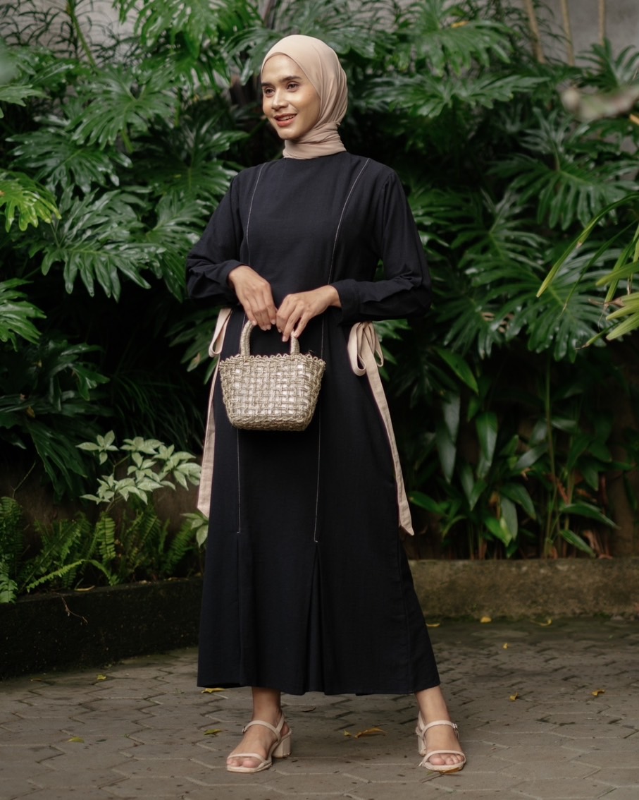 Refina Maxi Dress Black - RUBYLICIOUS