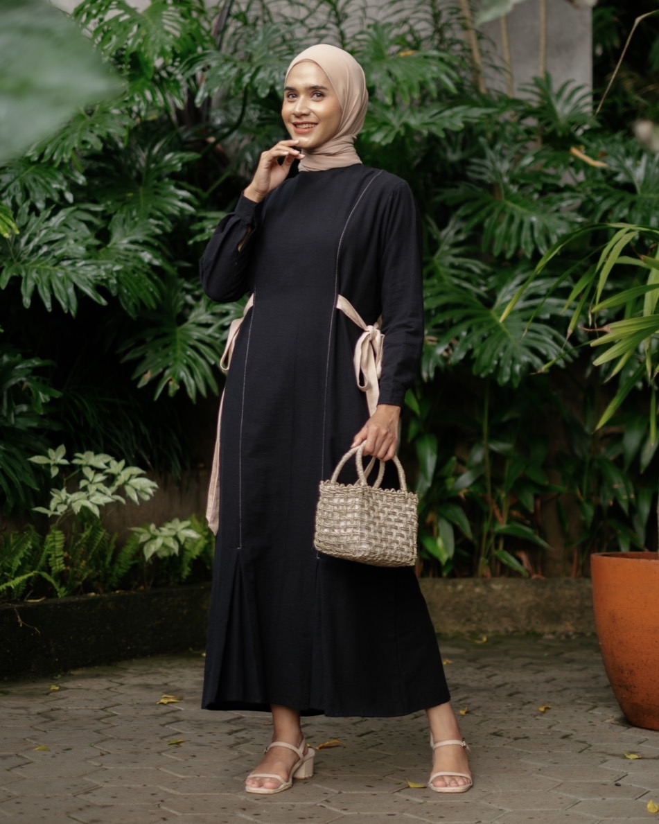 Refina Maxi Dress Black - RUBYLICIOUS