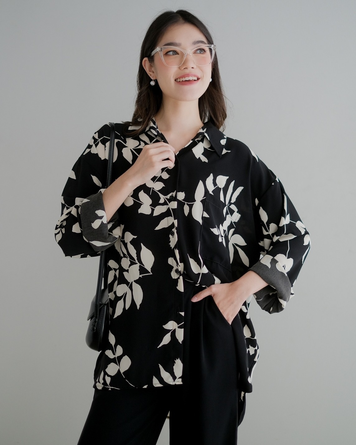 Xavia Shirt Kode 14730 Black - RUBYLICIOUS