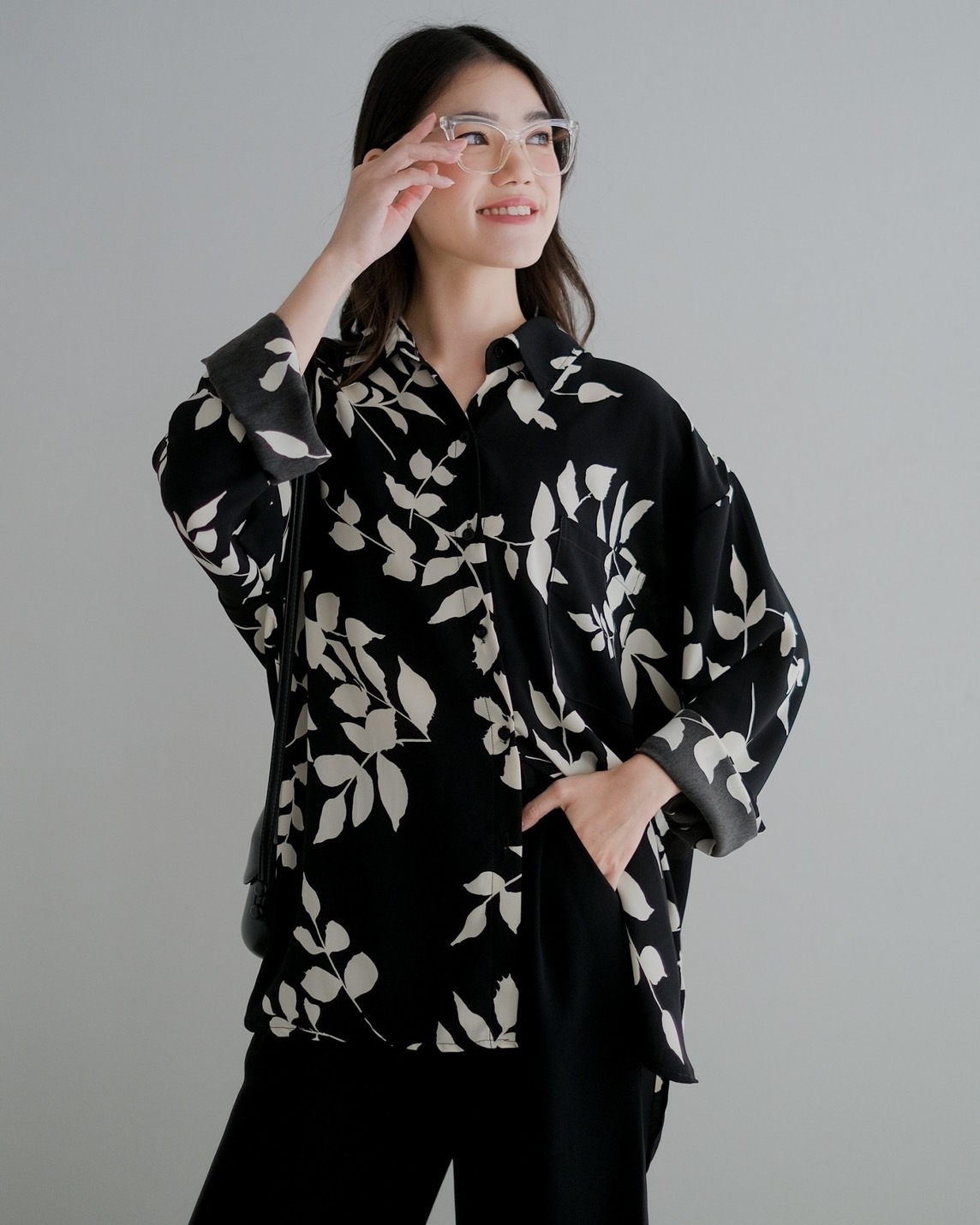 Xavia Shirt Kode 14730 Black - RUBYLICIOUS