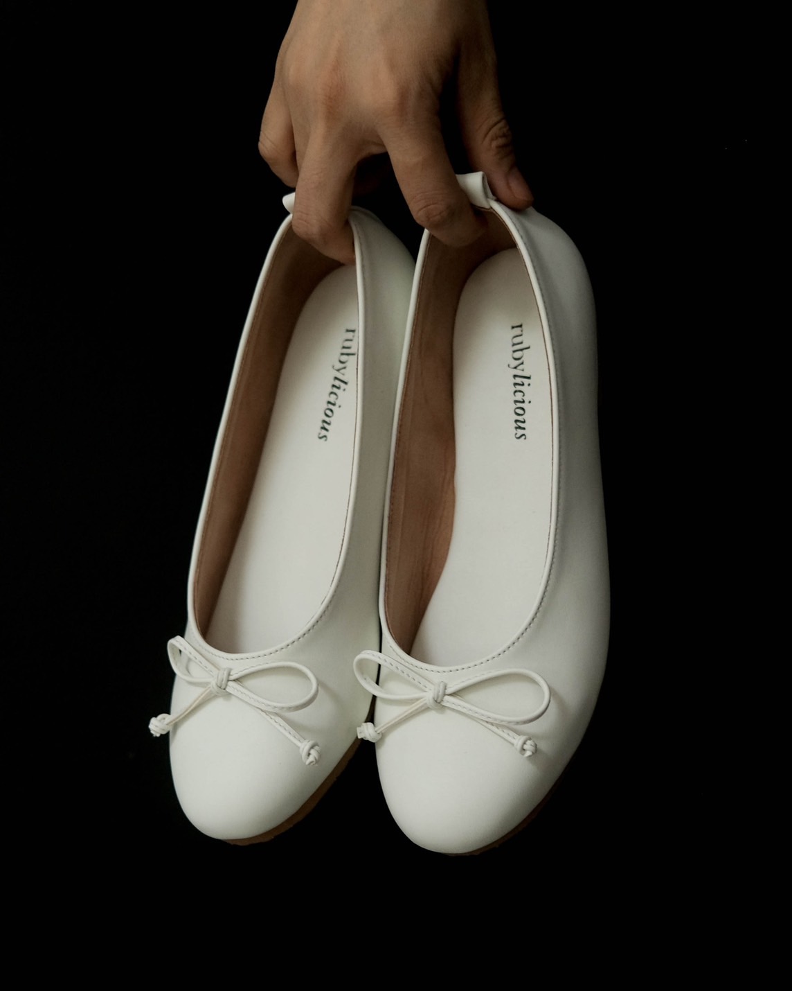 Yorea Flatshoes Broken White - RUBYLICIOUS